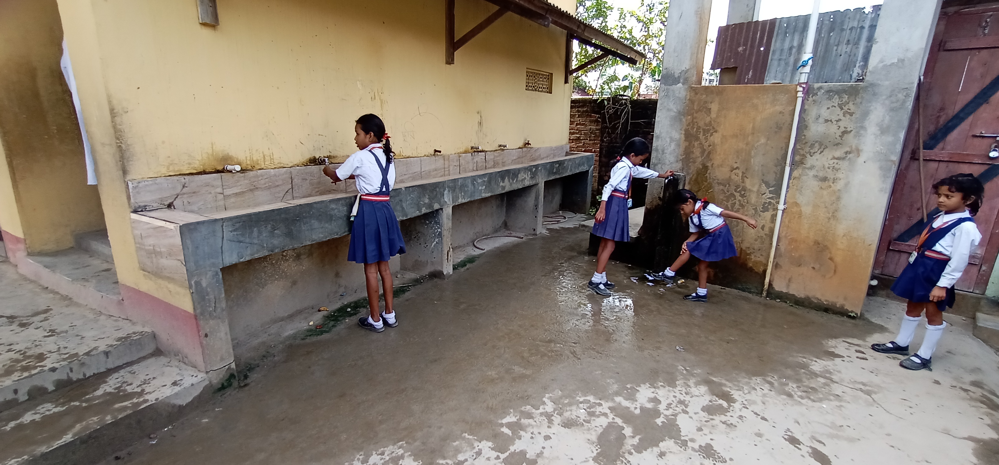 SANKARDEV SHISHU BIDYA NIKETAN, MAZBAT